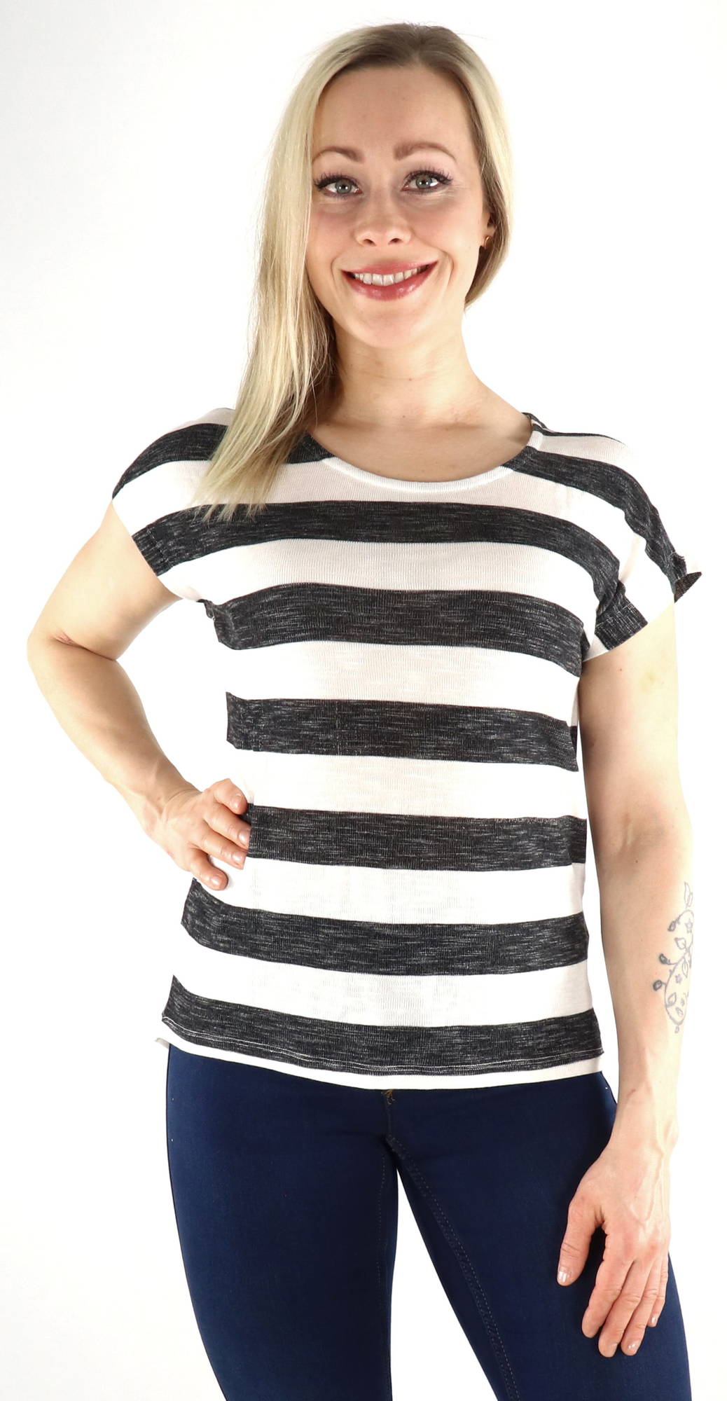 Vero Moda T-Shirt Wide snow white/black - Stilettoshop.eu webstore